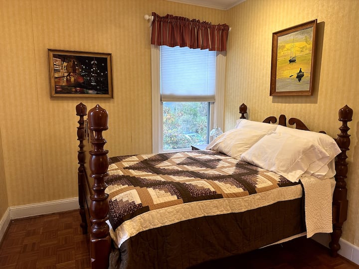 Cozy Room W/private Bath–near Kripalu/ Tanglewood - Stockbridge, MA