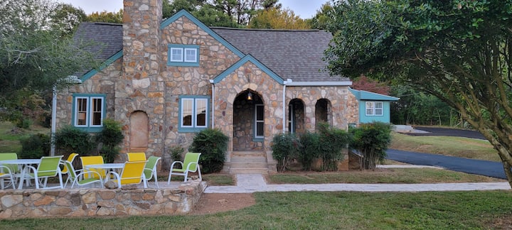 Rock Of Ages, An Enchanting Gem - Dandridge, TN
