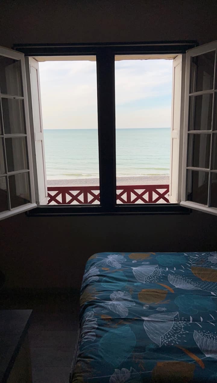 Les Pieds Dans L’eau - Mers-les-Bains