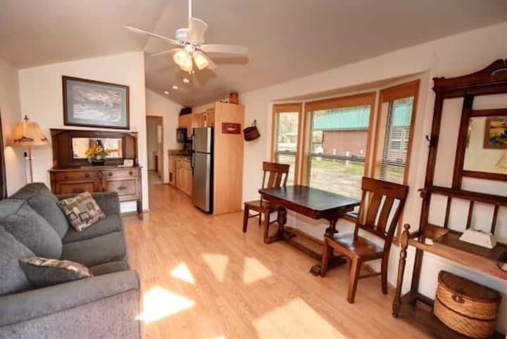 4 Person South Fork Cabin With Kitchenette Pf - Placerville, CA