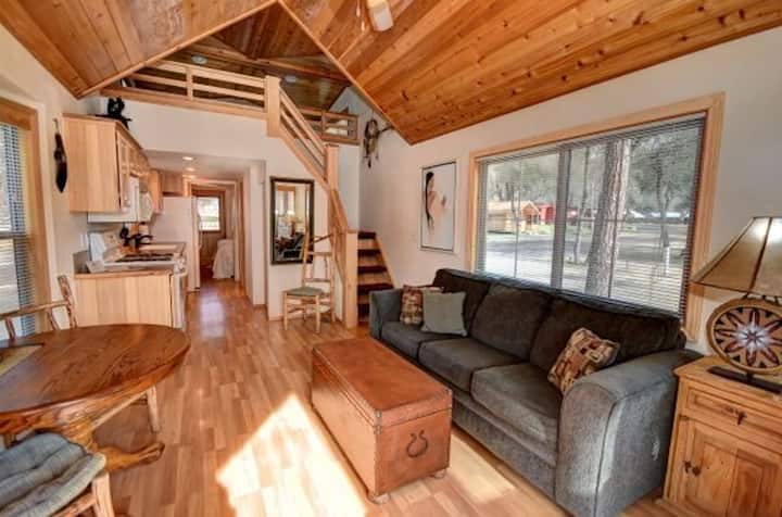 6 Person Riverside South Fork Cabin W/loft - Placerville