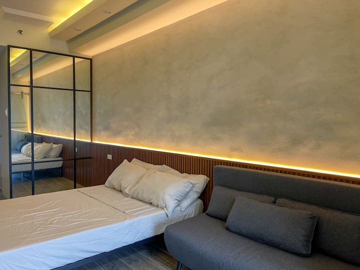 Tagaytay Staycation With A View + New Fast Wifi - Tagaytay