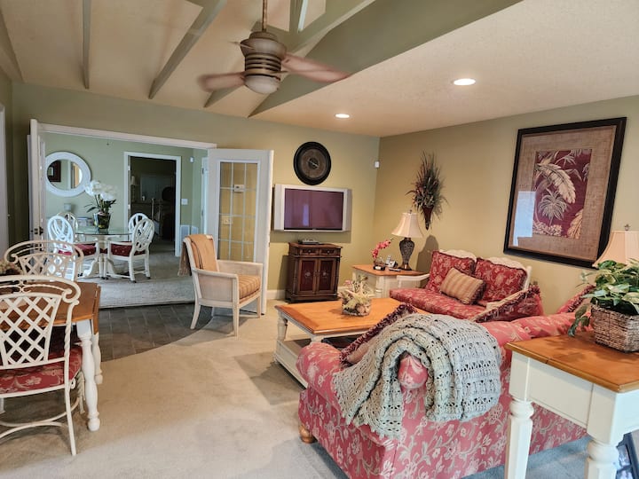 Kathi's Cottage Luxury Guesthouse - Knoxville, TN