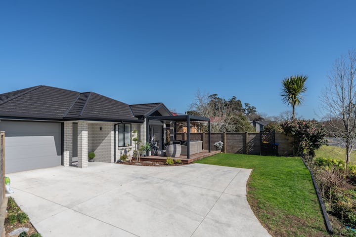 Fresh & New With Best Views In Cambridge - 
