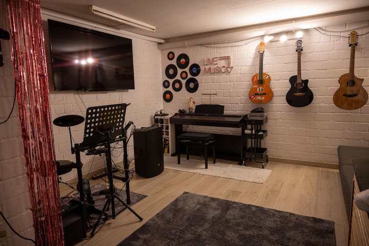 Room Close To Airport Dus And Messe - Düsseldorf