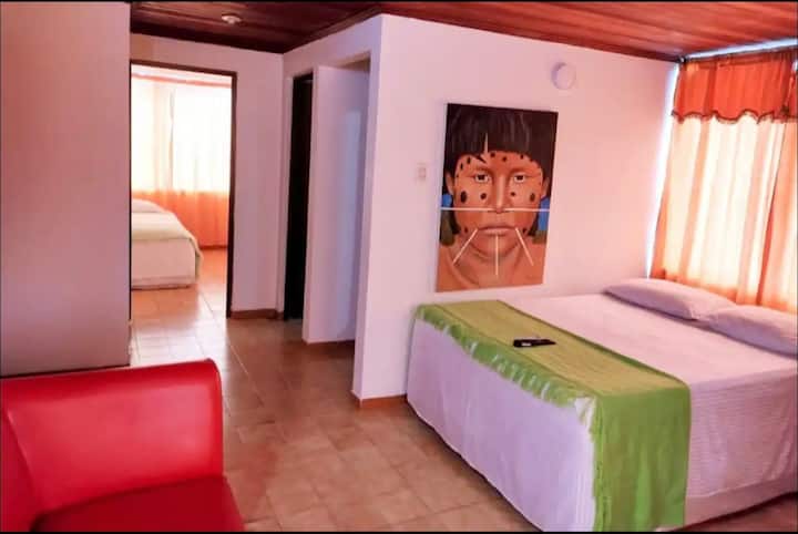 Suite Con Dos Cuartos En Hotel - Leticia
