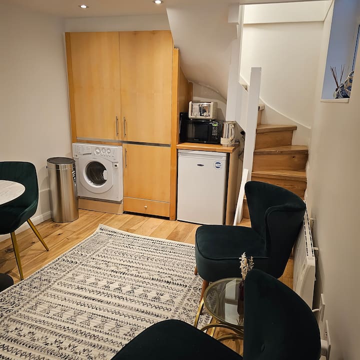G7-spacious Studio Flat In Finchley Central - Barnet