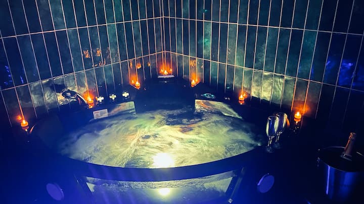 Love Room L' Orientale / Jacuzzi / Sauna - Souppes-sur-Loing