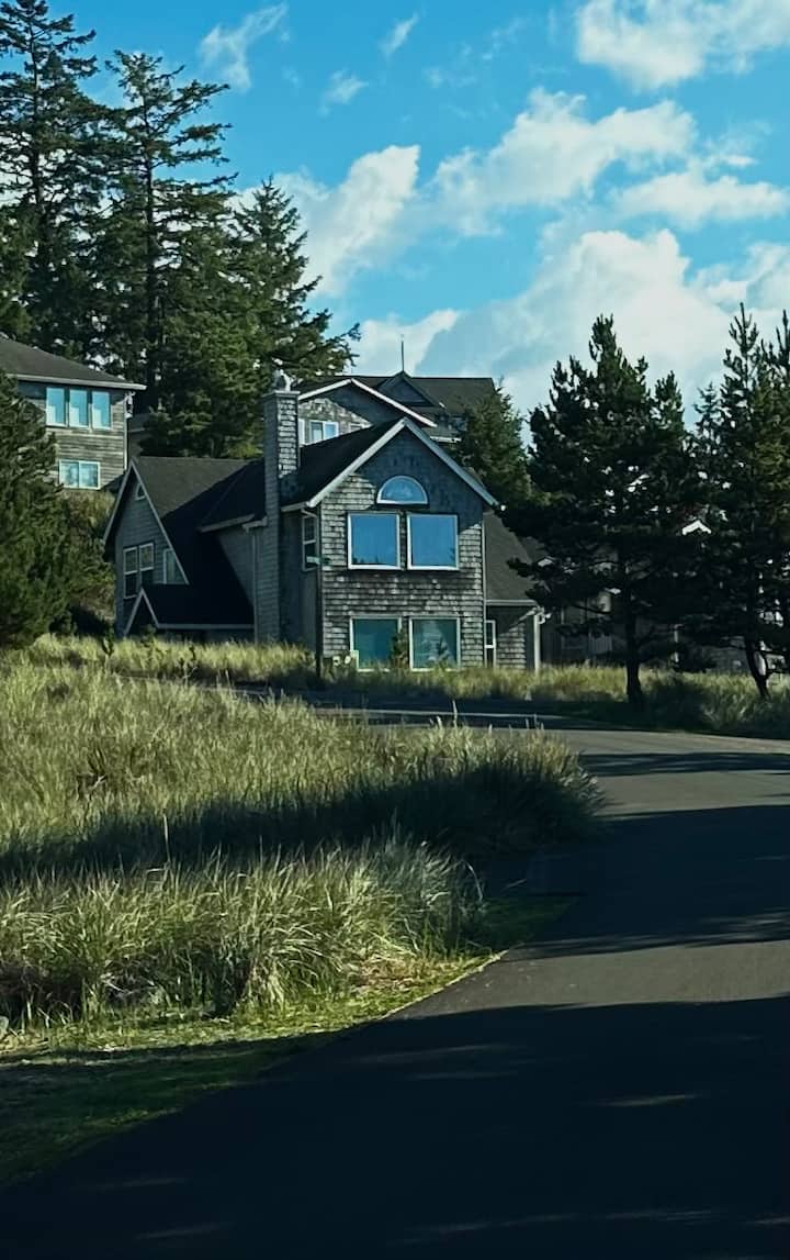 The Nestucca Ridge House - Pacific City, OR