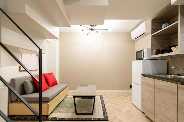 最寄り駅から徒歩2分/2路線2駅利用可能/b1～1fメゾネットタイプのお部屋/bv神a04 - Shinjuku City