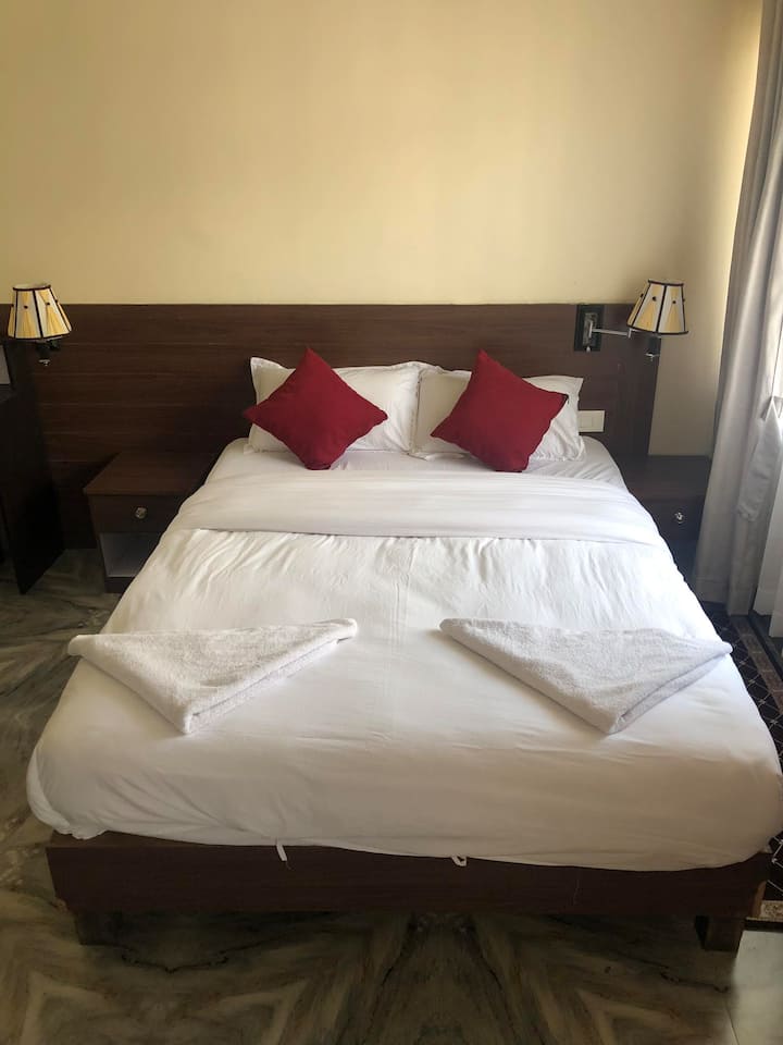 Furnished Studio Apartment Near Fewa Lake - Nepal