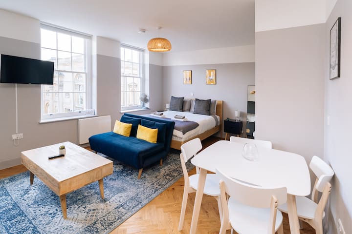 Stunning Studio Flat With Scenic Views - Bath