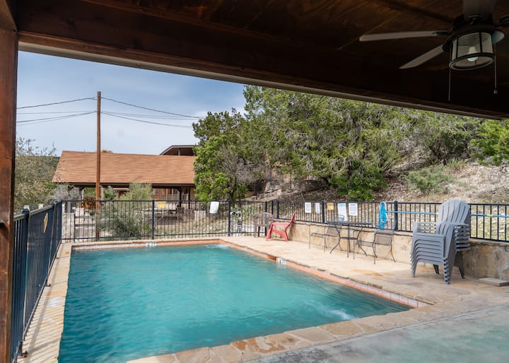 Absolute Paradise | Free Frio Access @ Concan Vip - Concan, TX