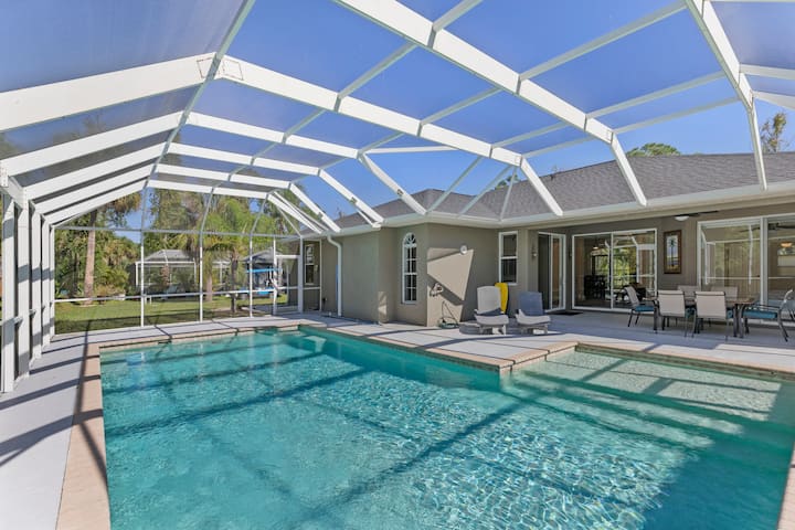 Tropical Pool Vacation Getaway! - Port Charlotte, FL