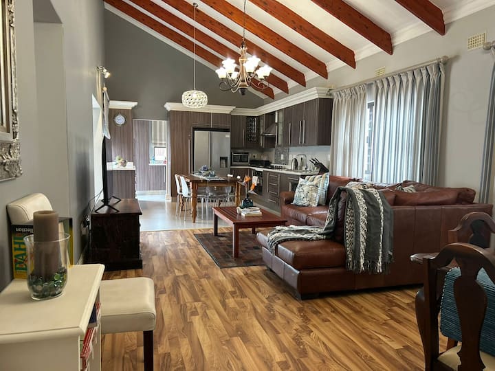 Lovely Family Home In Onrus - Onrus