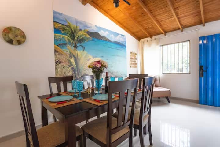 Apartamento Descanso Con Parqueadero (No Fiestas) - Medellín, Colombia