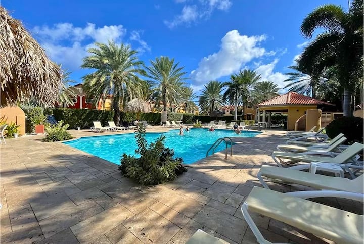 Sunny Days At Gold Coast - Aruba