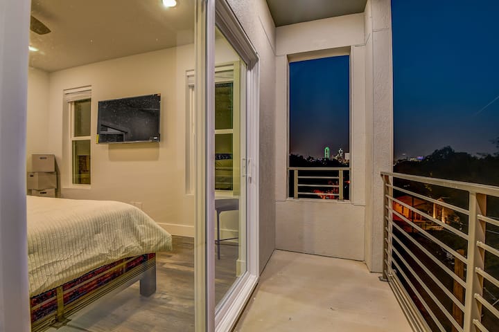 The Ultimate View House - Dallas, TX