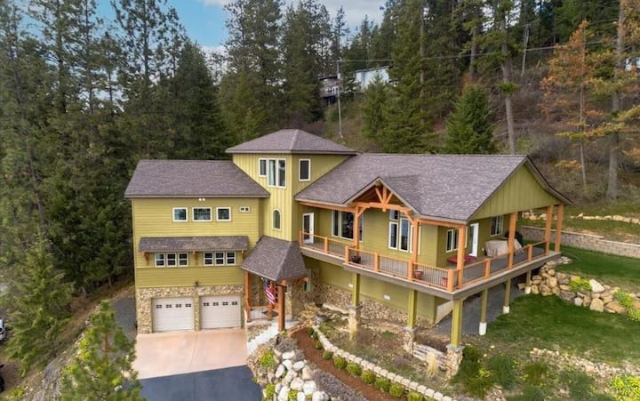 Cda Lake Life Studio - Coeur d'Alene, ID