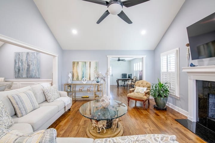 Centrally Located Gwinnett Gem - Duluth, GA