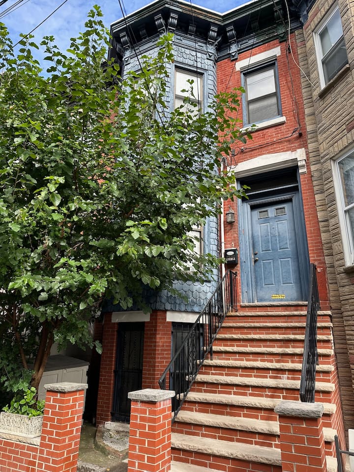 3 Pieces Donnant Sur Jardin - Jersey City, NJ