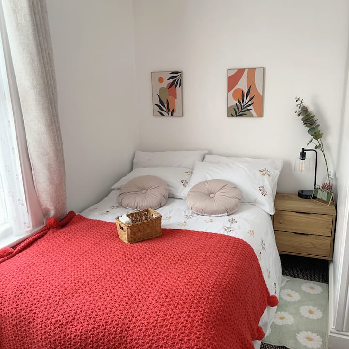 Monk's Lodge Private En-suite Room In Heart Of Cv1 - Coventry