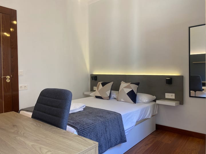 | Habitación-suite 4 | Baño Privado | Smarttv | - Salamanque