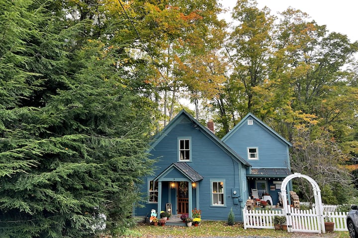 Lake Cottage W/ Harry Potter Dorm - Vermont