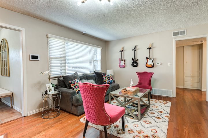 The Rock 'N Roll Heart- Close To Ttu & Med Dist - Lubbock