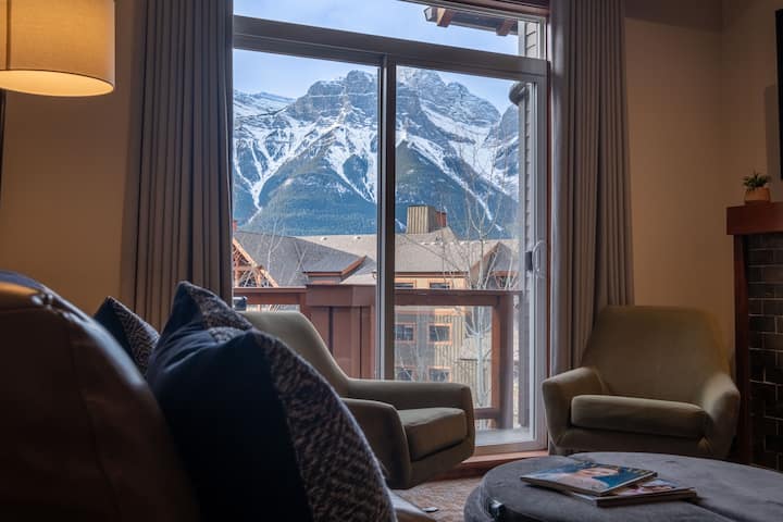 Penthouse W/ Serene Mountain View | Pool & Hottubs - Canmore