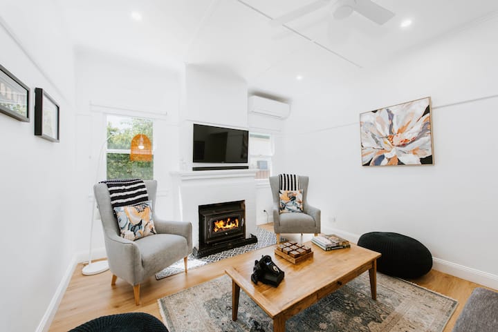 Two Daughters Cottage—refined Country Living - Mudgee