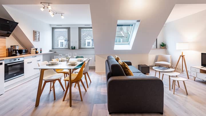 Logement Au Cœur De La Ville Avec Garage - Dijon