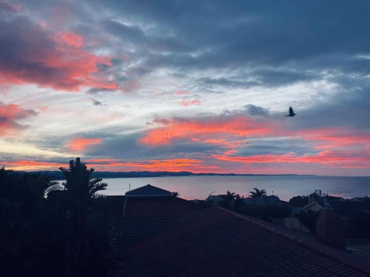 Spacious Stay In Jeffreys Bay - Jeffreys Bay