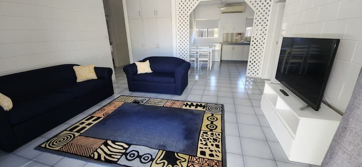 Large Duplex Unit In Whitfield. Long Stays Welcome - Cairns