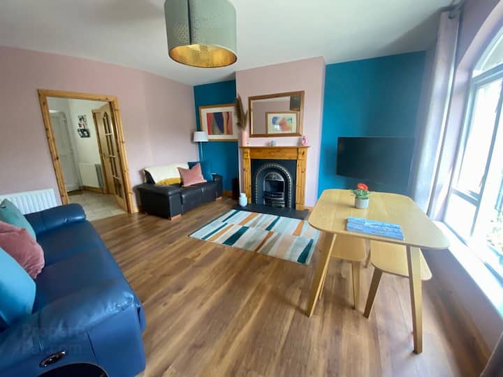 Ballycastle Modern Town House - Ballycastle