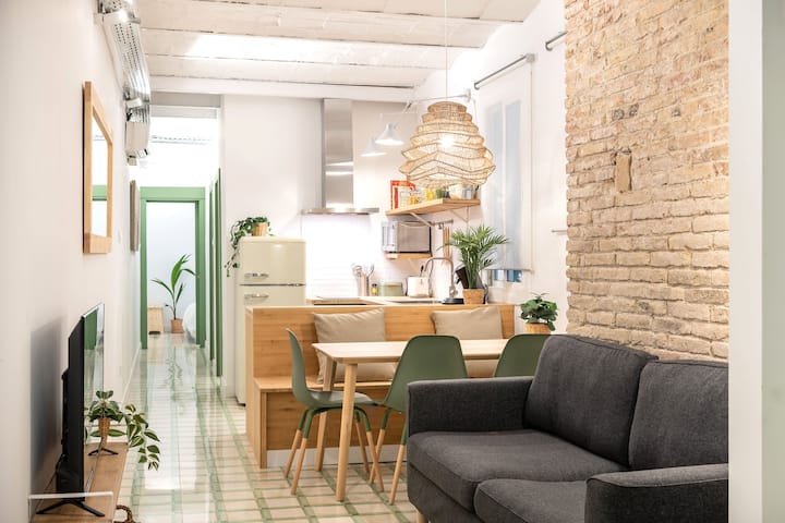 Appartement Rénové à Quelques Minutes Du Centre - Barcelona
