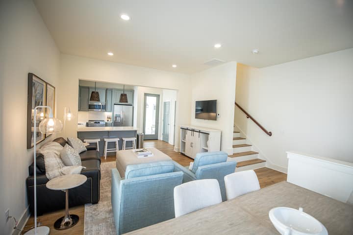 Hillside Haven In Fayetteville - Fayetteville, AR