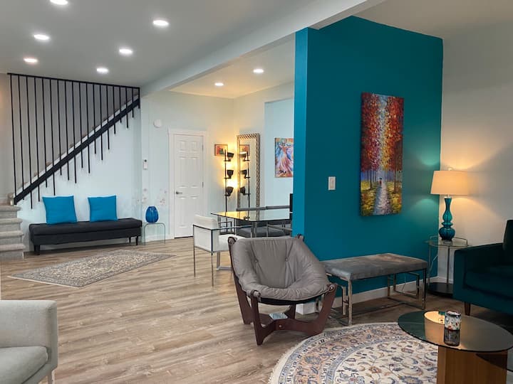 Little White House - Wilsonville, OR