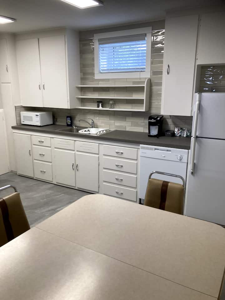 Broadway Bungalow Basement - Regina