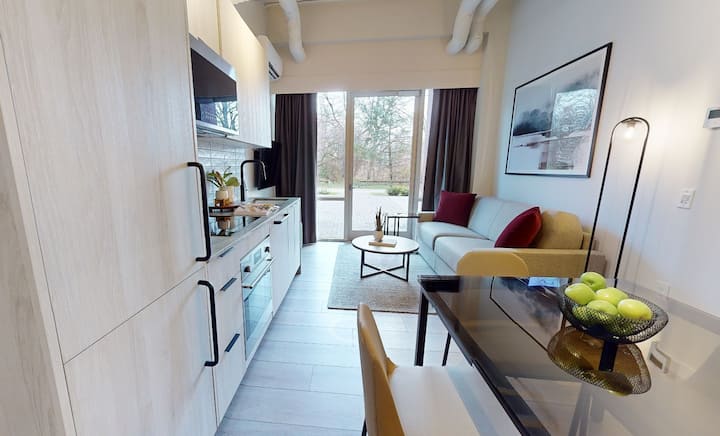 Studio Suite - Richmond