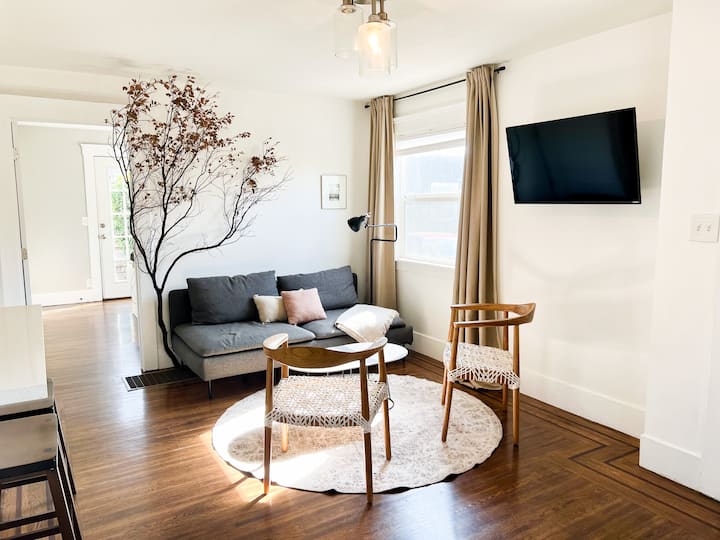Adorable 2 Bed 2 Bath Home Near Bart - バークリー, CA