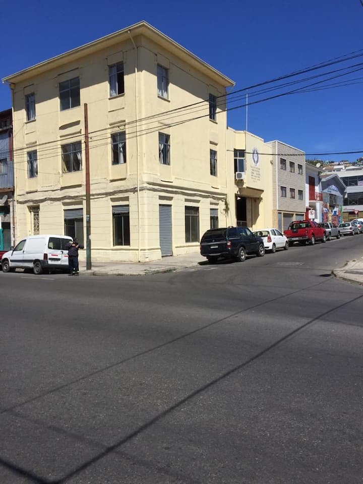 Acogedor Dpto Valparaíso 3d Y 1b 1/2, 6 Personas - Valparaíso