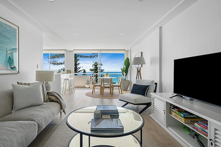 Spectacular Beachfront Location W Fabulous Views - Manly