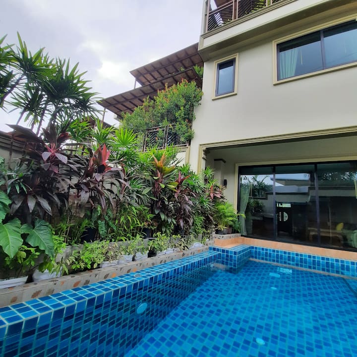 Naiharn High View Villa - Phuket