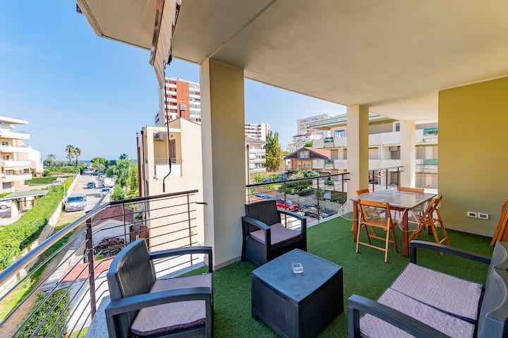 Your Dream Stay In Montesilvano Awaits! - Montesilvano