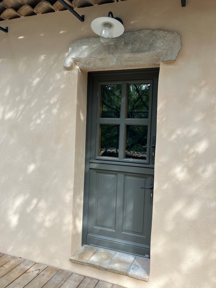 Le Pigeonnier. - Nimes