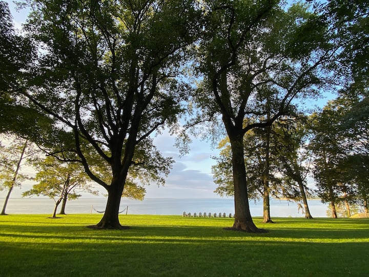 Bay Cliff: Vacation On The Eastern Shore - Betterton Beach, MD