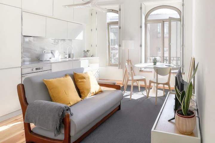 3 Min To Metro. City Centre. 2 Bedrooms 4 Pax - Oporto