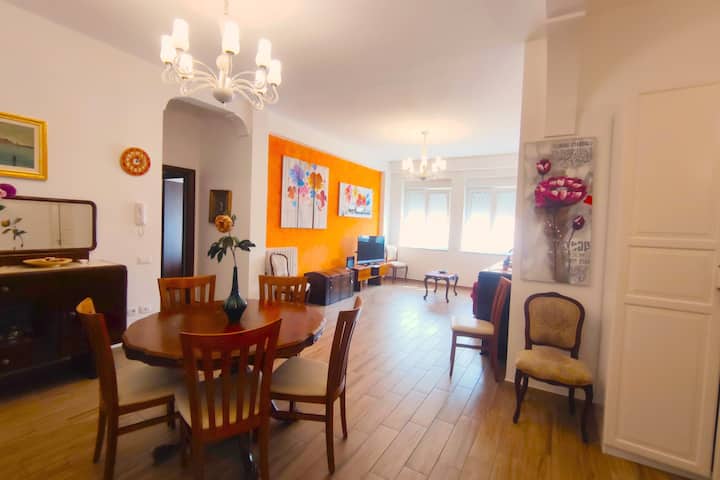 La Parigina, La Casa Al Mare A Maiori-amalfi Coast - Maiori