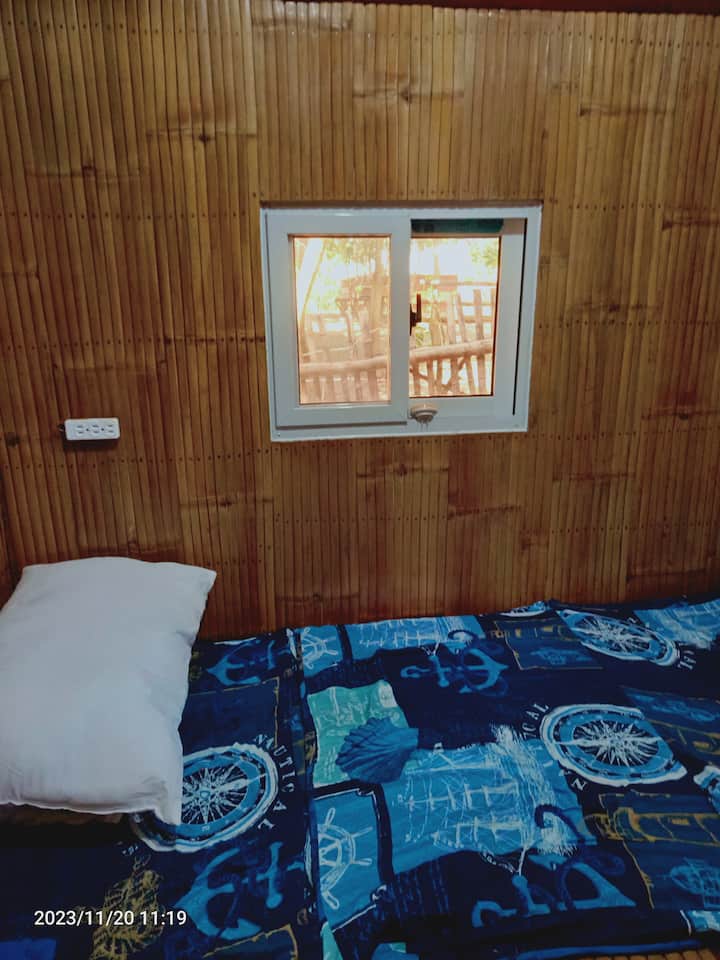 Jungle Gym La Union: Prana Fan Room (2 Pax) - Bangar